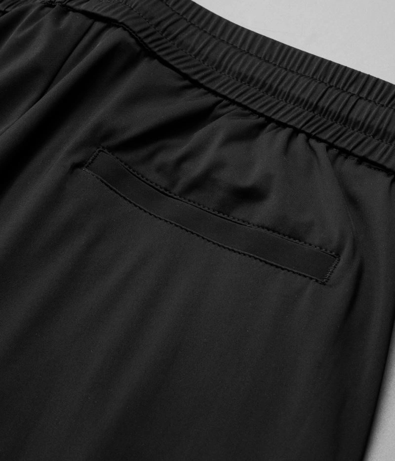 Value-priced Unclassified Brand Short Pants
