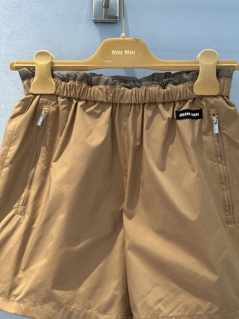 Exact replica Unclassified Brand Short Pants