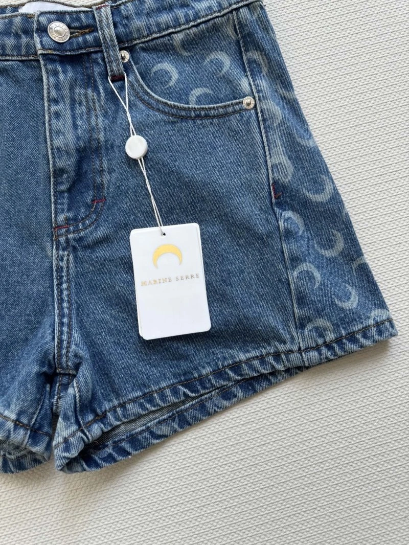 Genuine Unclassified Brand Short Pants