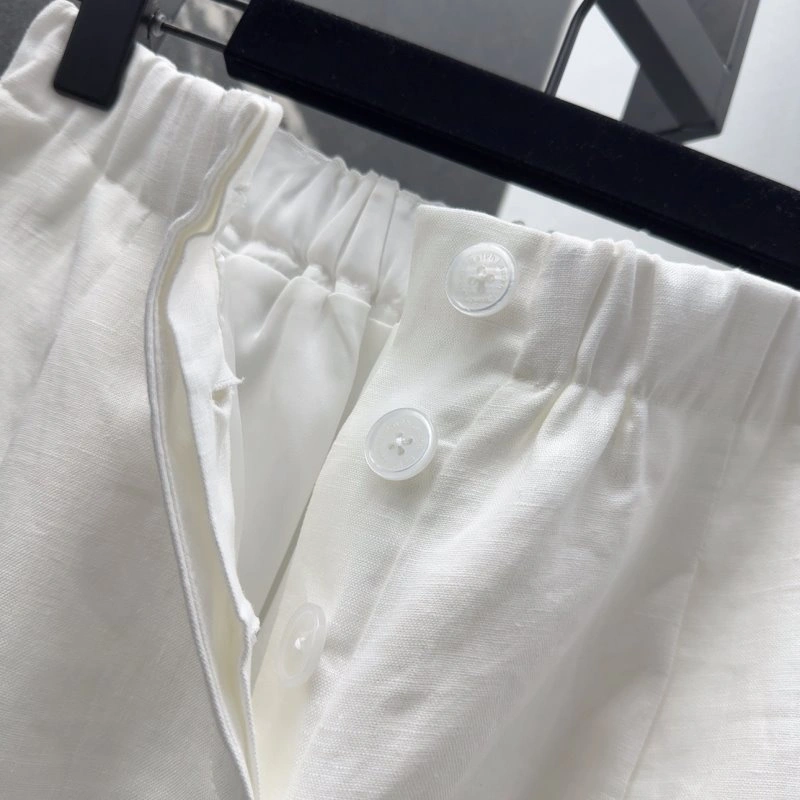 Real Unclassified Brand Short Pants