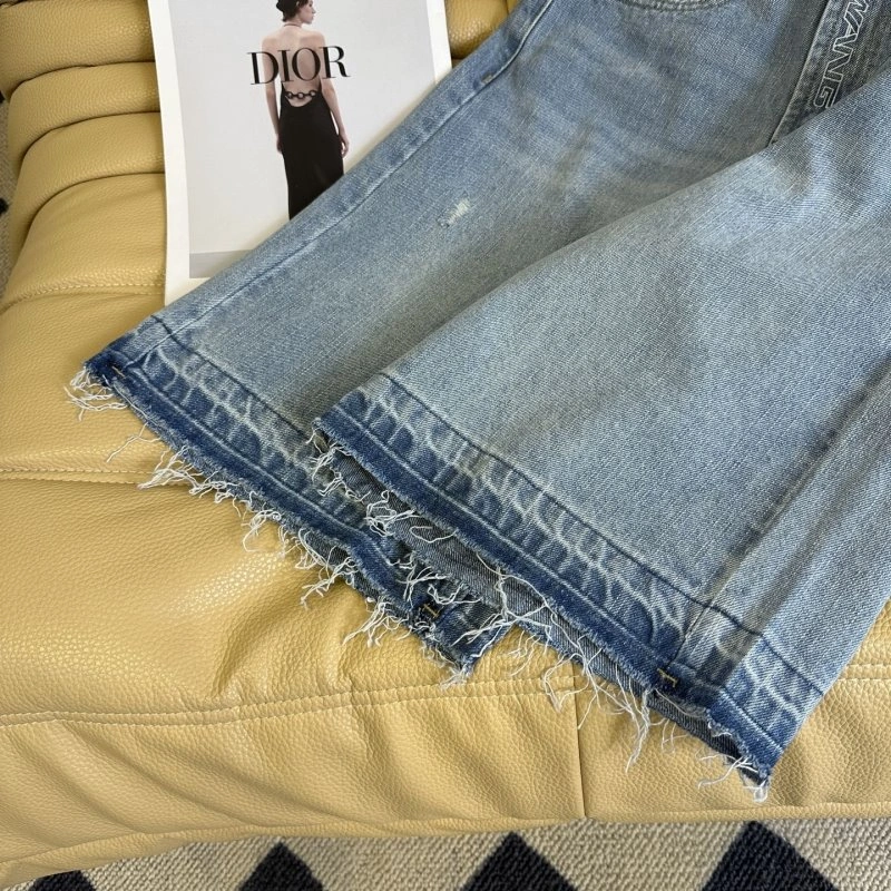 Accurate model Unclassified Brand Short Pants