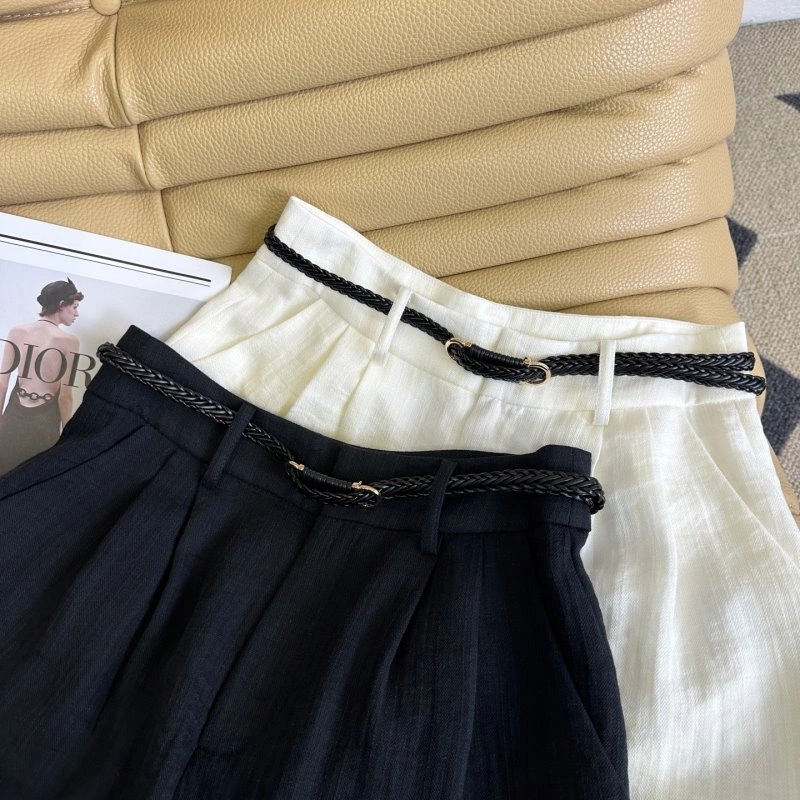 Real Unclassified Brand Short Pants