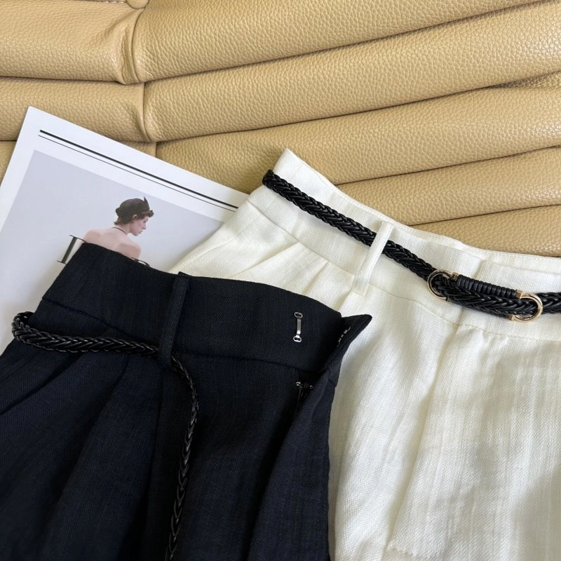 Real Unclassified Brand Short Pants