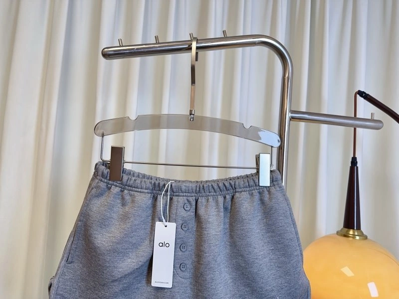 1:1 copy Unclassified Brand Short Pants
