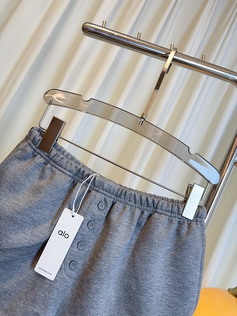 1:1 copy Unclassified Brand Short Pants