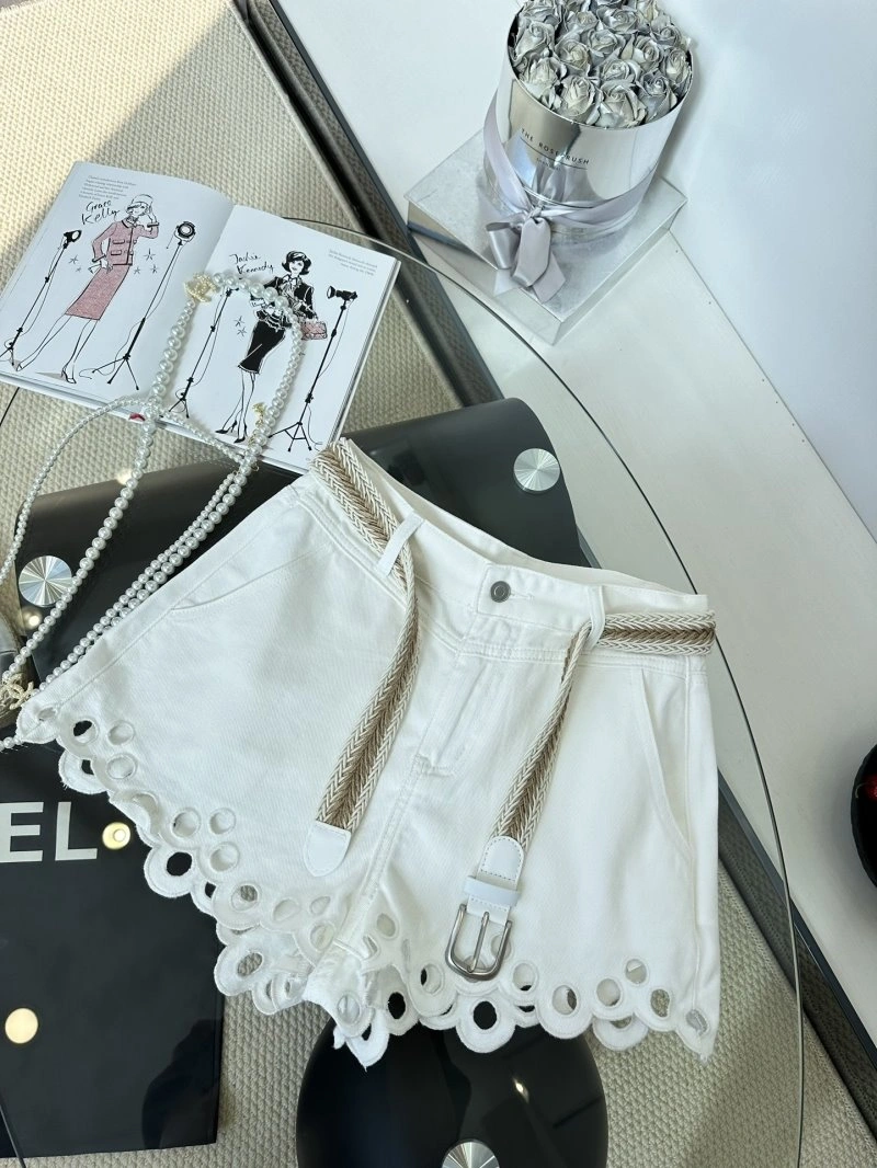 Real Unclassified Brand Short Pants