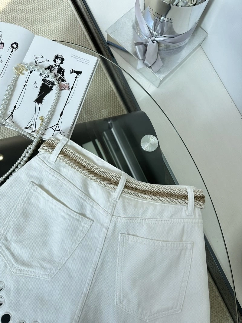 Real Unclassified Brand Short Pants