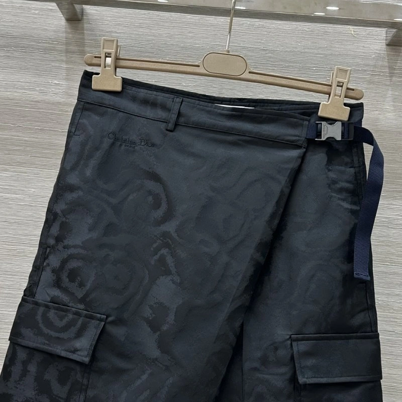 Budget-friendly Unclassified Brand Short Pants