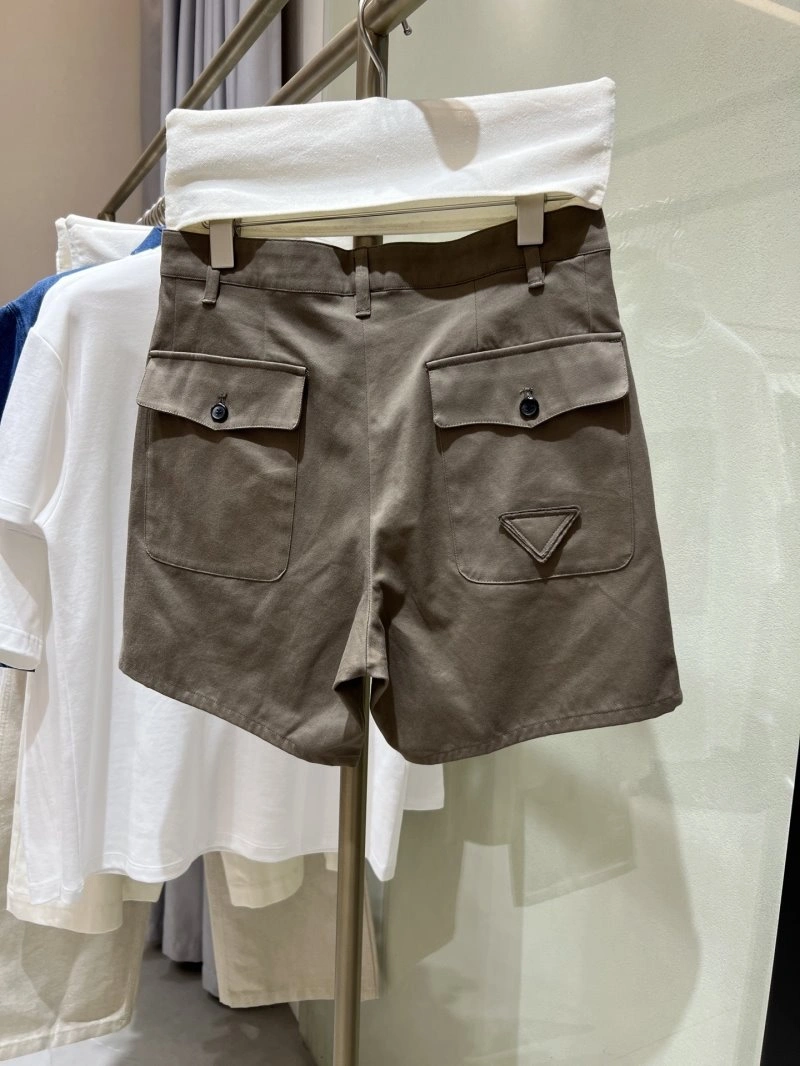 Bargain Unclassified Brand Short Pants