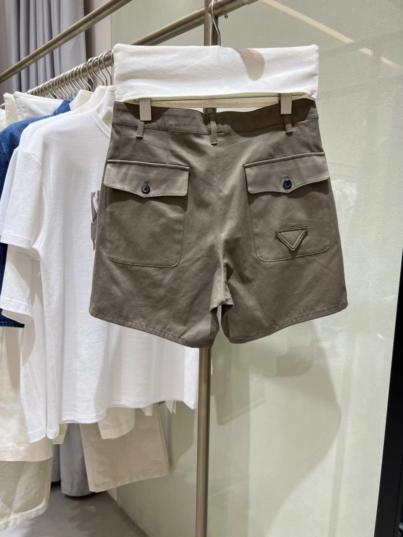 Bargain Unclassified Brand Short Pants