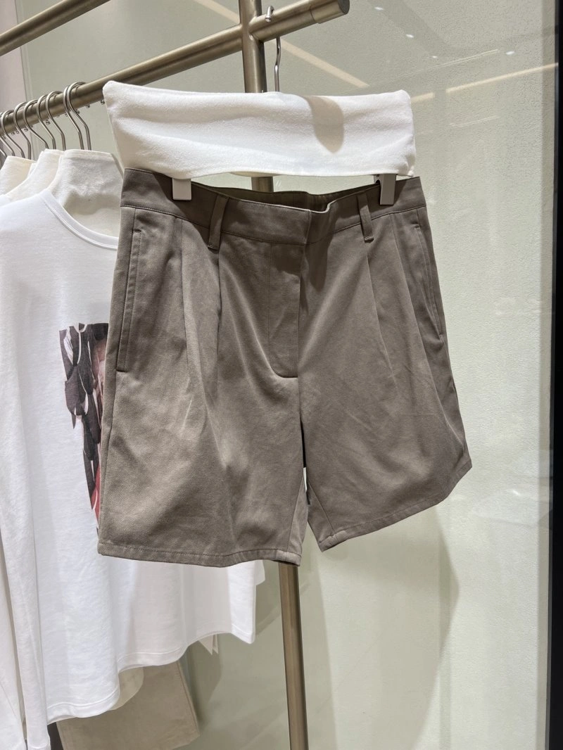 Bargain Unclassified Brand Short Pants