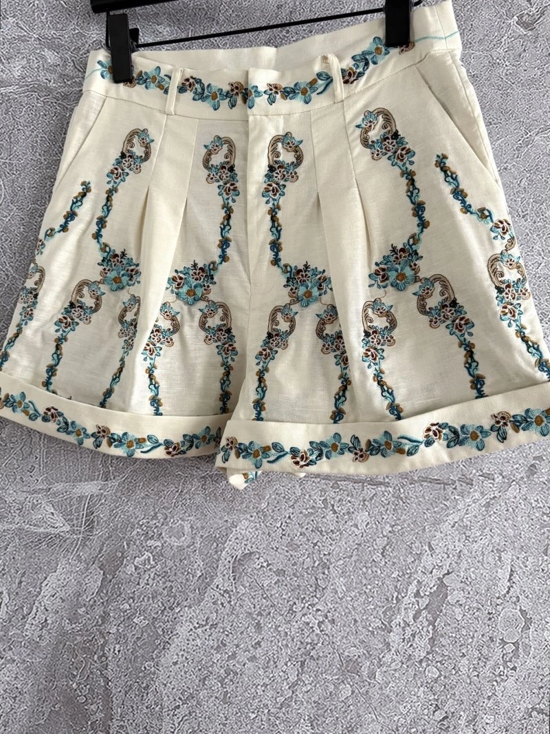 Real Unclassified Brand Short Pants
