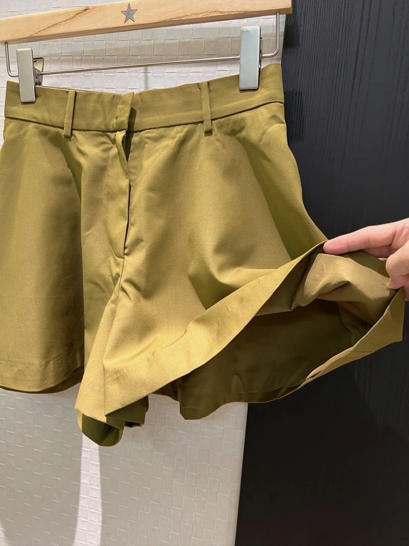 Top mirror Unclassified Brand Short Pants