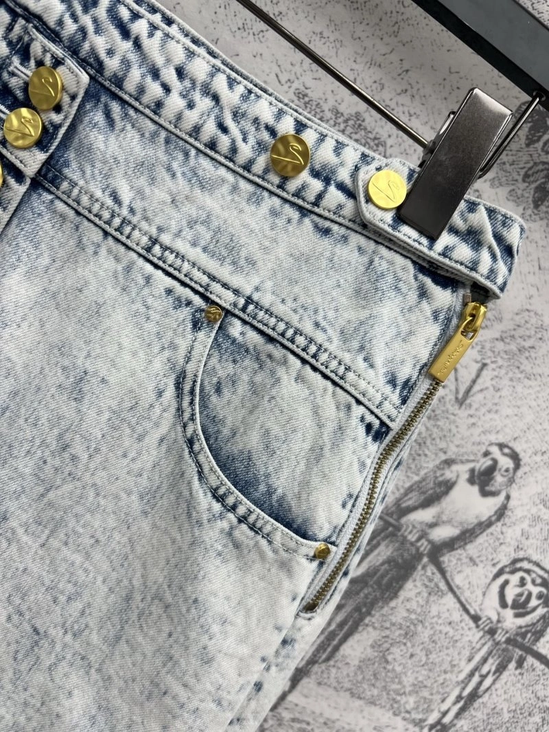 Factory-made Unclassified Brand Short Pants