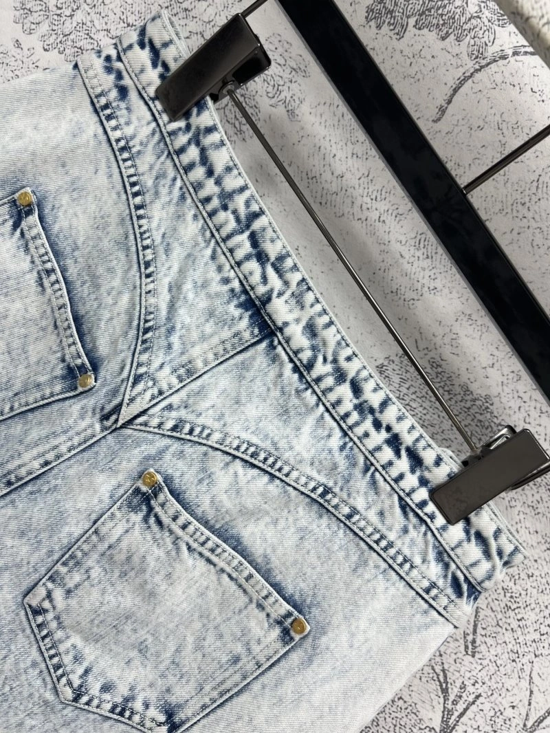 Factory-made Unclassified Brand Short Pants