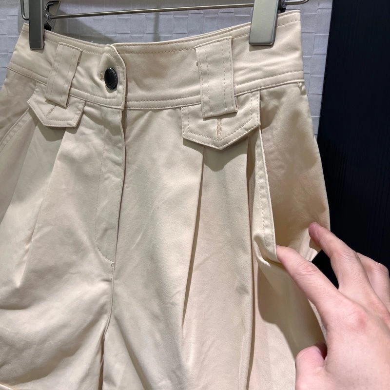 Real Unclassified Brand Short Pants