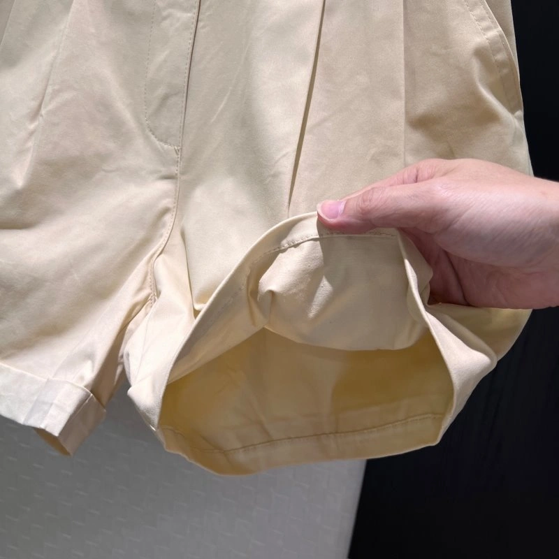 Real Unclassified Brand Short Pants