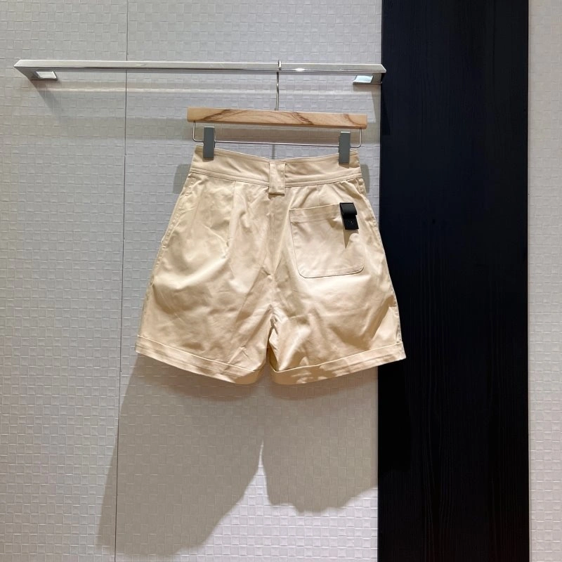 Real Unclassified Brand Short Pants