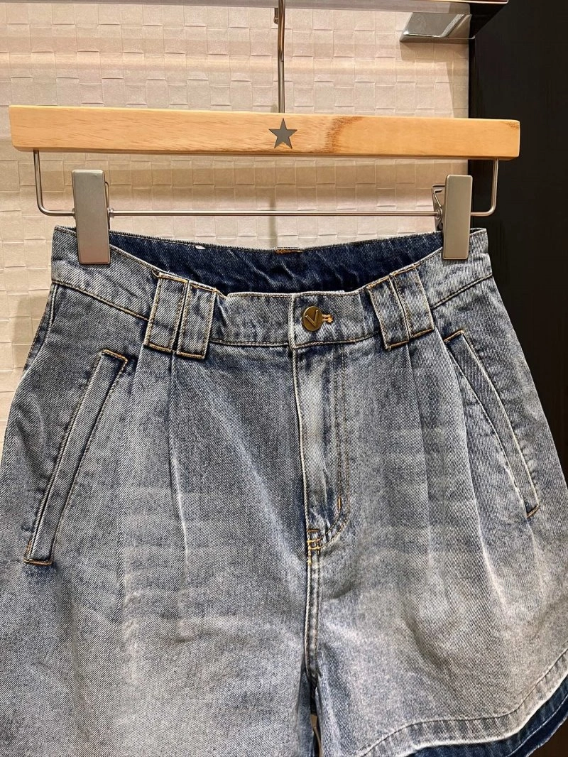 Genuine Unclassified Brand Short Pants