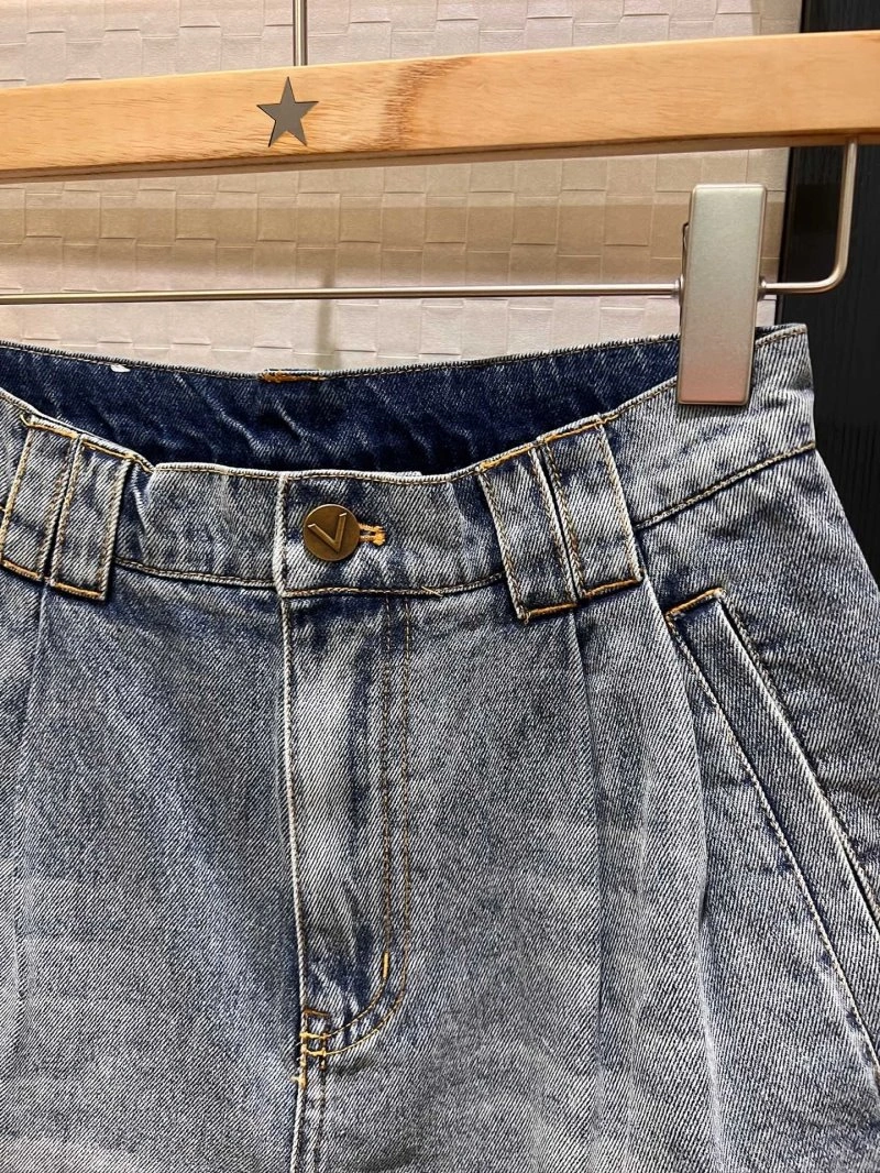 Genuine Unclassified Brand Short Pants