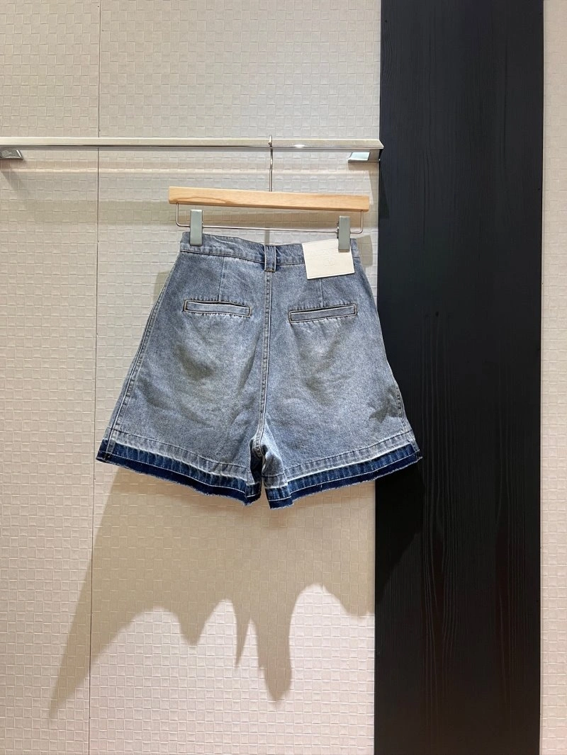 Genuine Unclassified Brand Short Pants