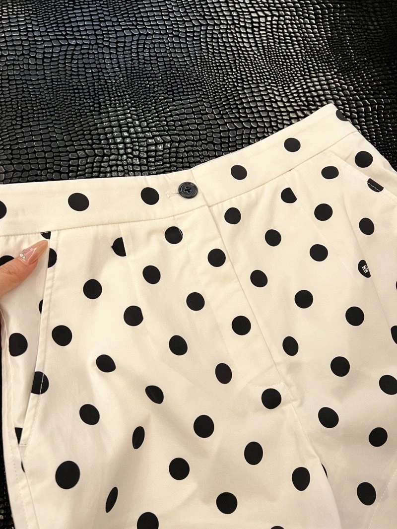 Budget-friendly Unclassified Brand Short Pants
