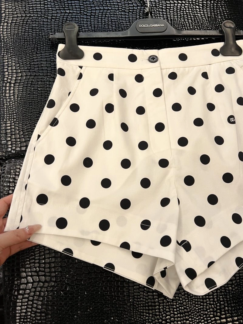 Budget-friendly Unclassified Brand Short Pants