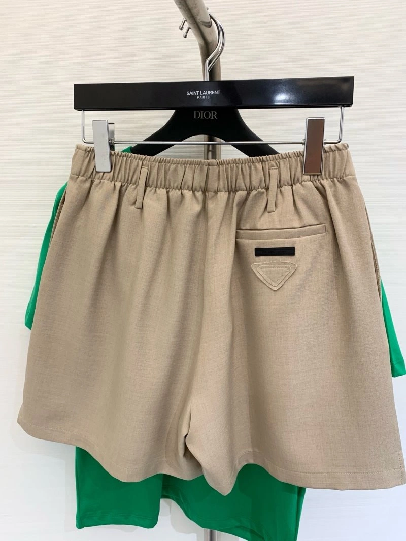 Value-priced Unclassified Brand Short Pants