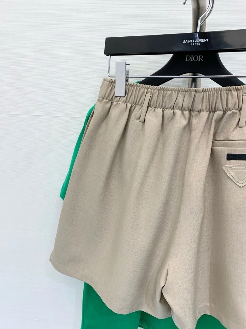 Value-priced Unclassified Brand Short Pants