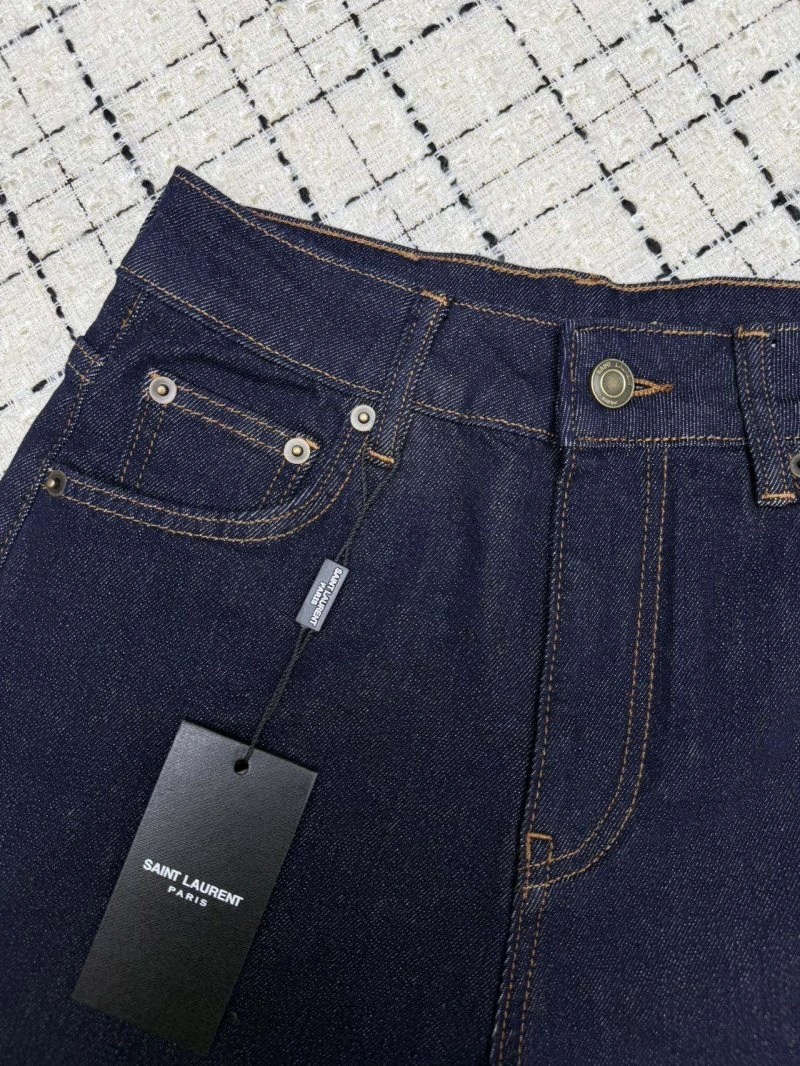 Low-cost Unclassified Brand Short Pants