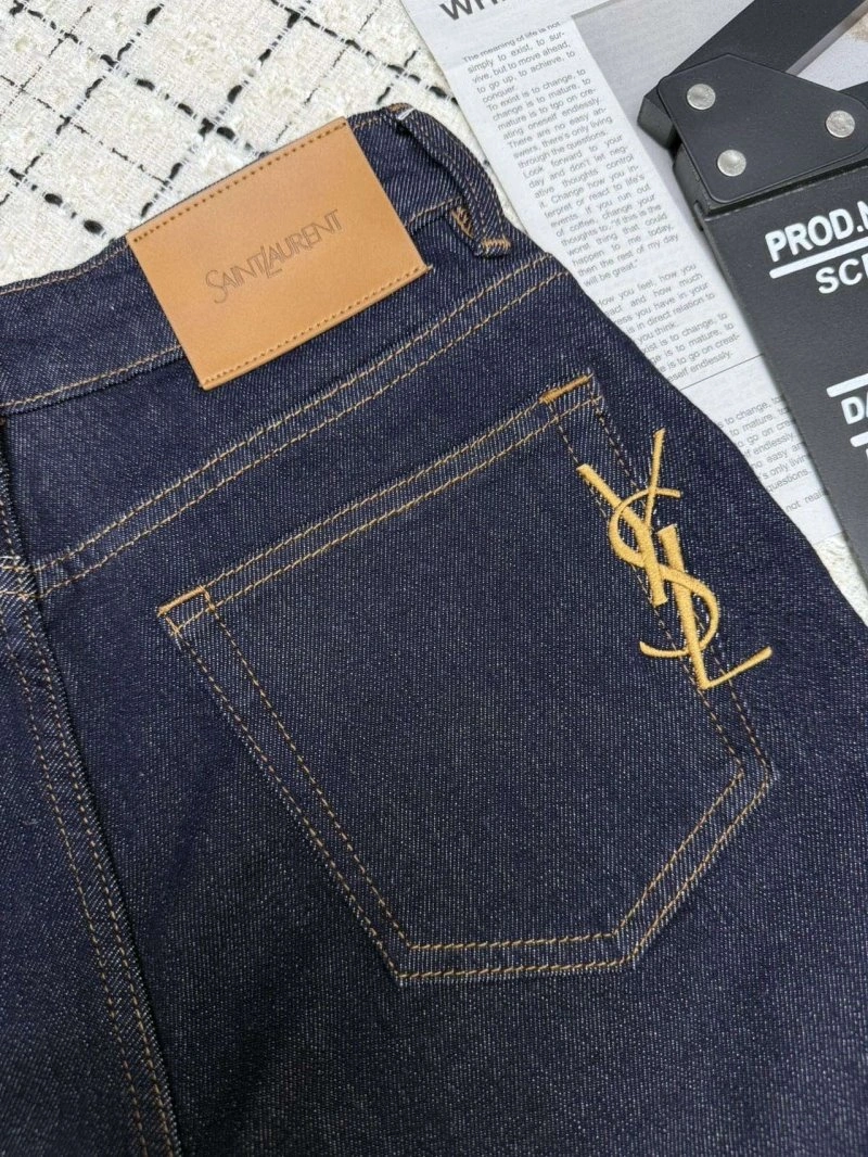 Low-cost Unclassified Brand Short Pants