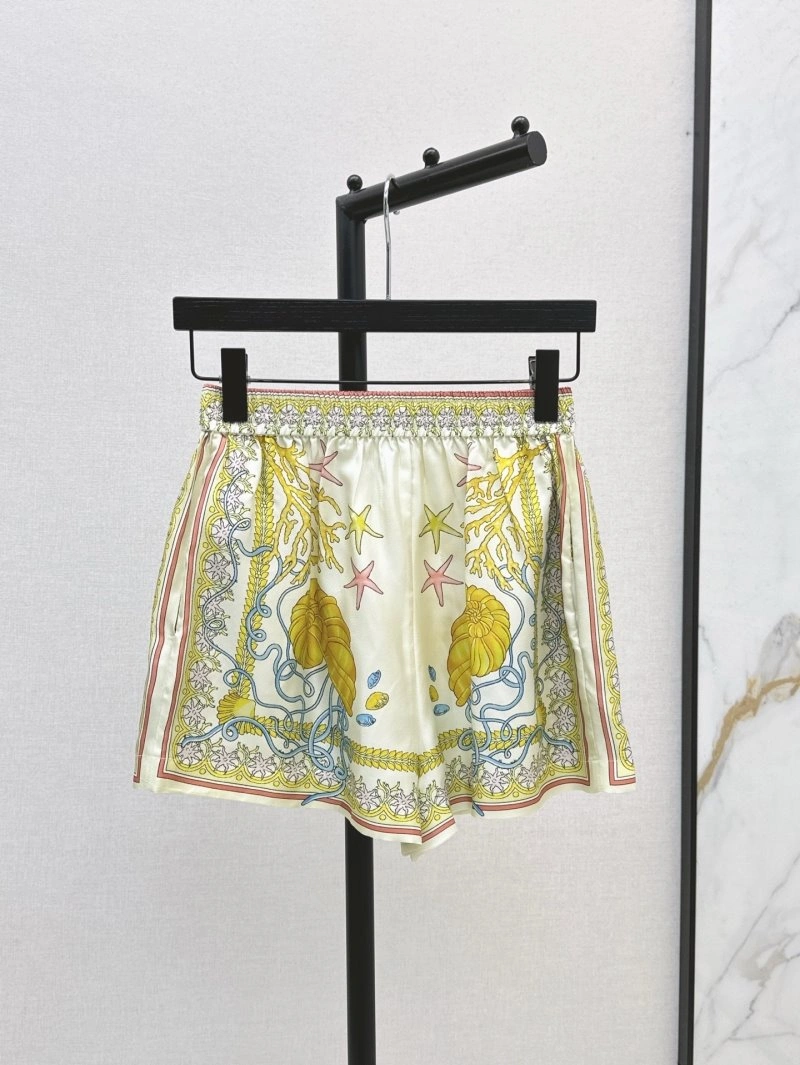 Accurate model Unclassified Brand Short Pants