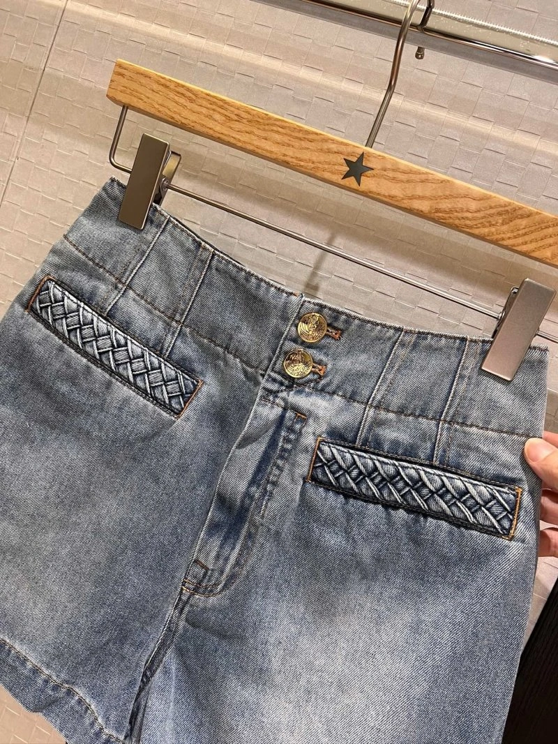 Authentic Unclassified Brand Short Pants