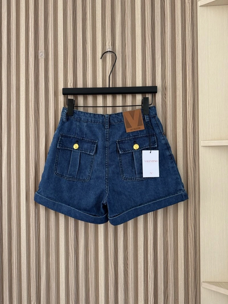 Factory-made Unclassified Brand Short Pants