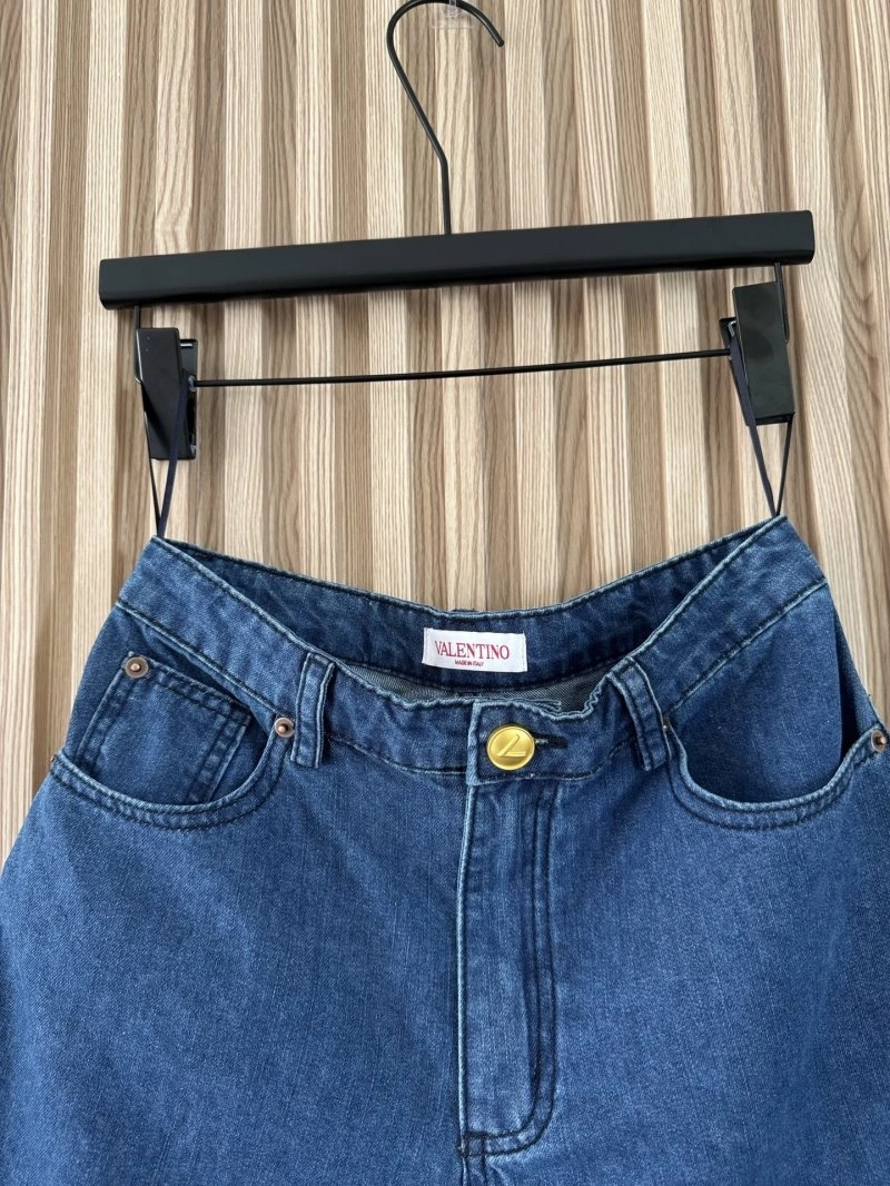 Factory-made Unclassified Brand Short Pants