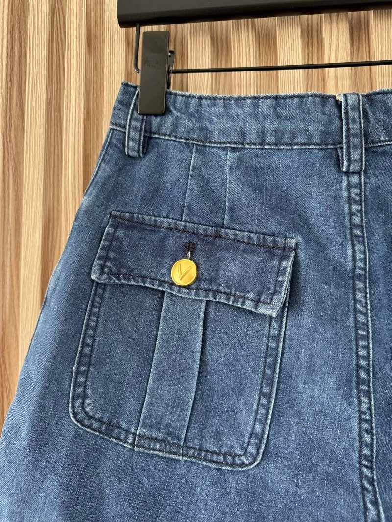 Factory-made Unclassified Brand Short Pants