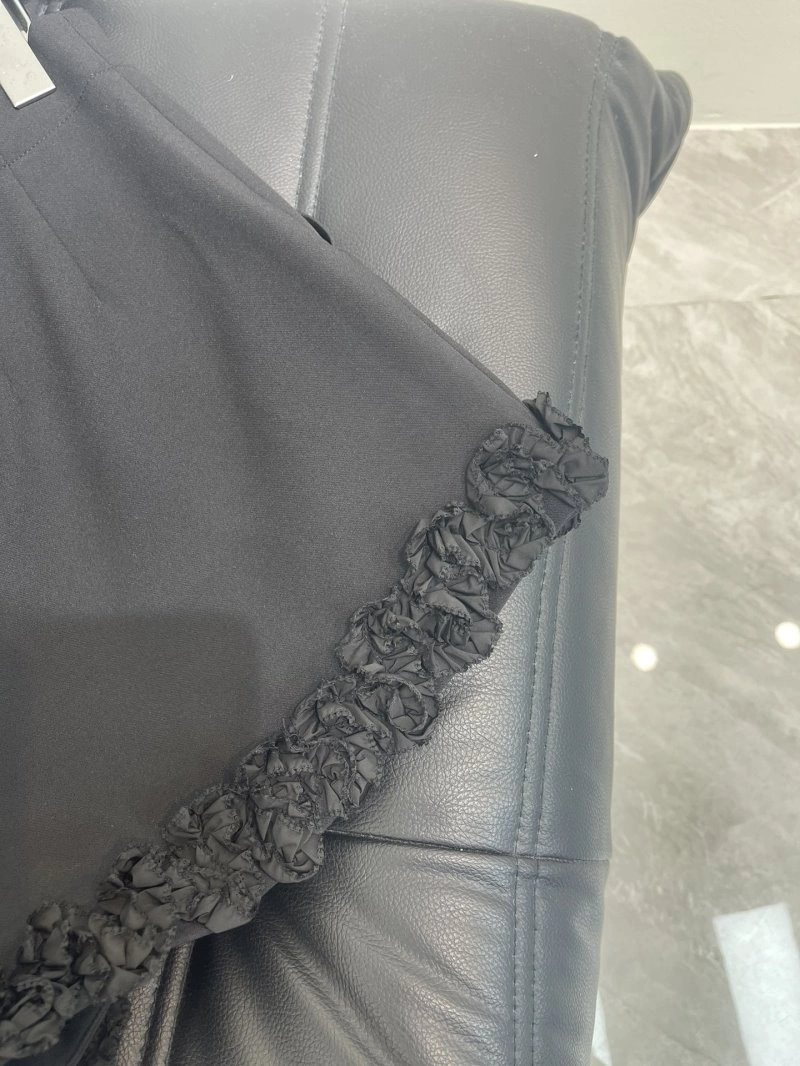 Value-priced Unclassified Brand Short Pants