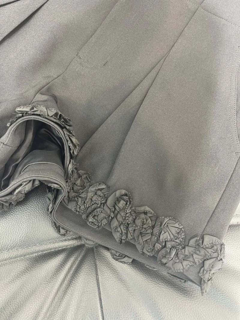 Value-priced Unclassified Brand Short Pants