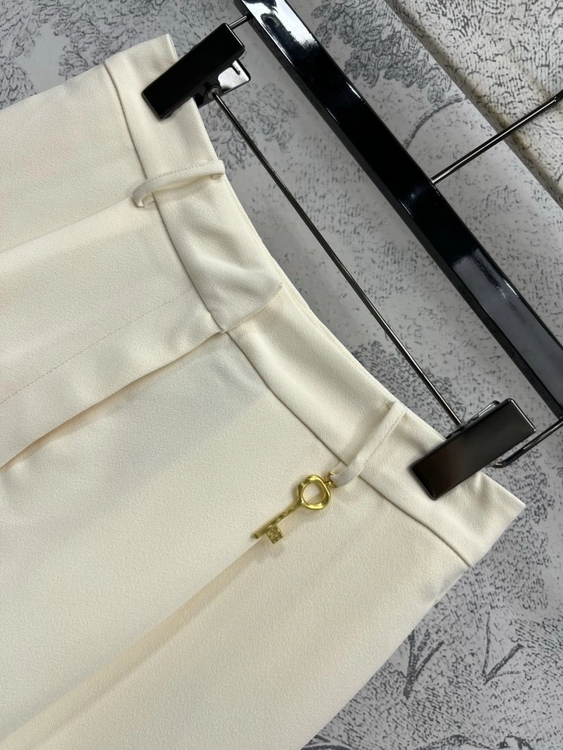 Budget-friendly Unclassified Brand Short Pants