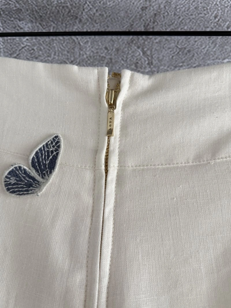 Value-priced Unclassified Brand Short Pants