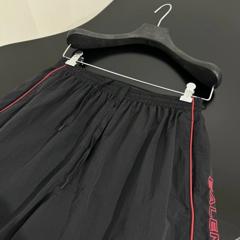 Inexpensive Unclassified Brand Short Pants