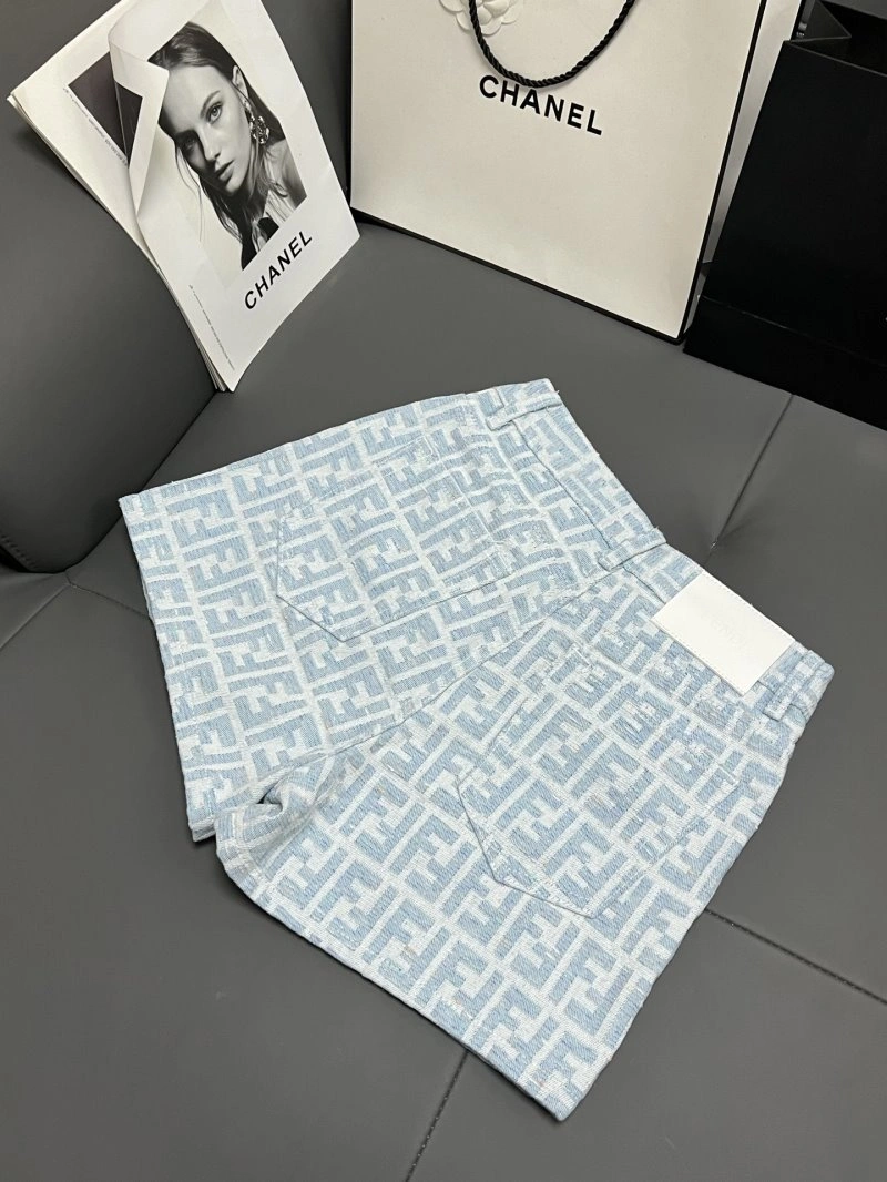 Exact replica Unclassified Brand Short Pants