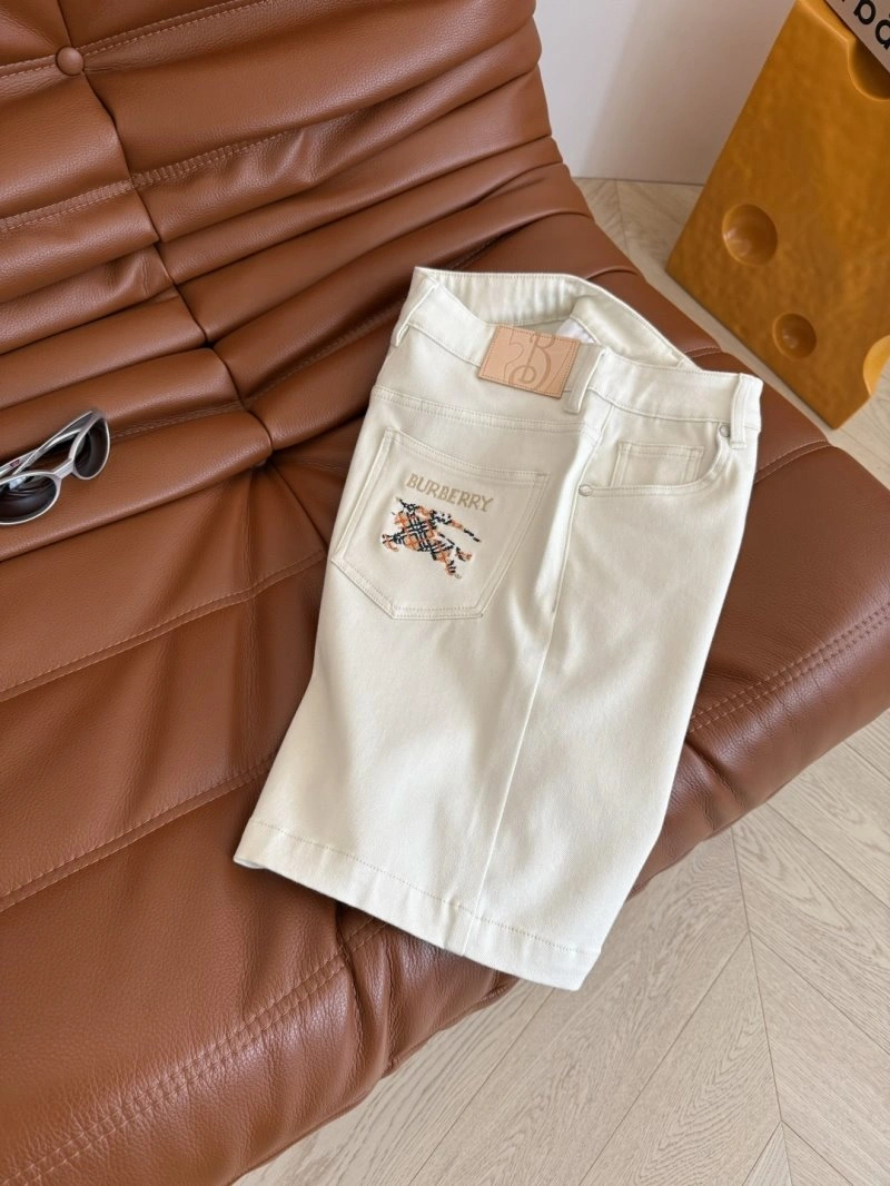 Value-priced Unclassified Brand Short Pants