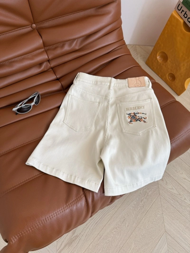 Value-priced Unclassified Brand Short Pants