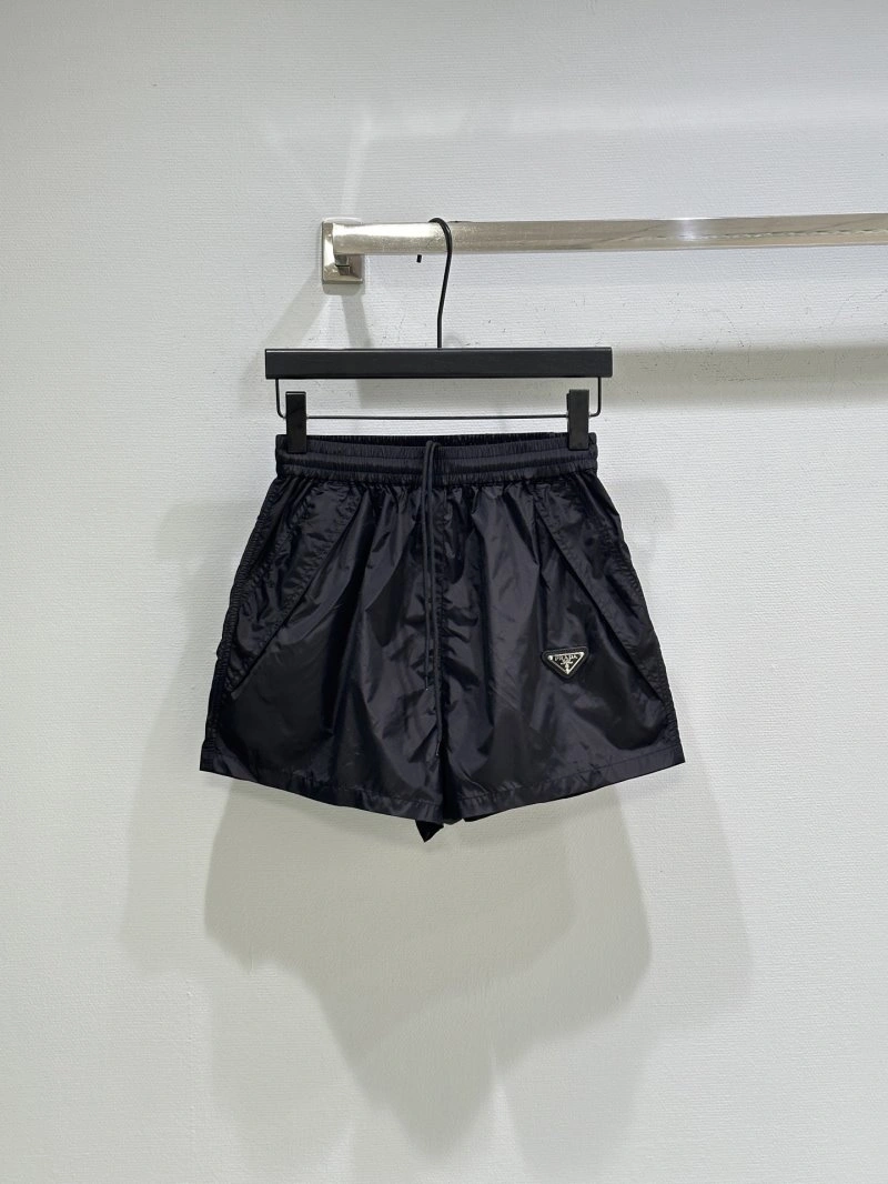 Bargain Unclassified Brand Short Pants