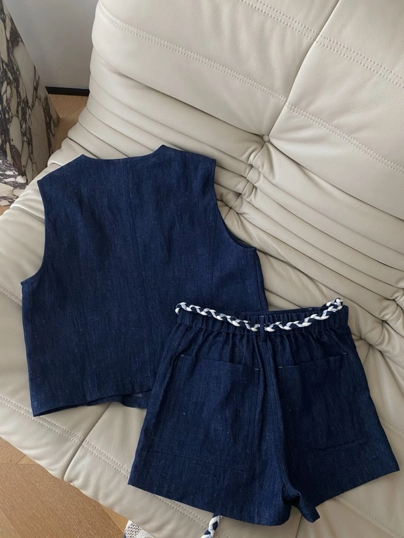 Exact replica Unclassified Brand Short Suits