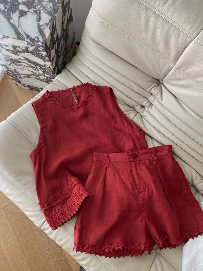 Official Unclassified Brand Short Suits