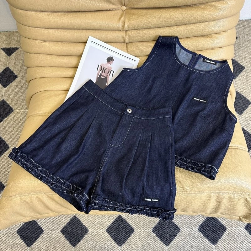 Unclassified Brand Short Suits