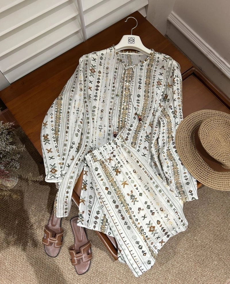 Inexpensive Unclassified Brand Short Suits