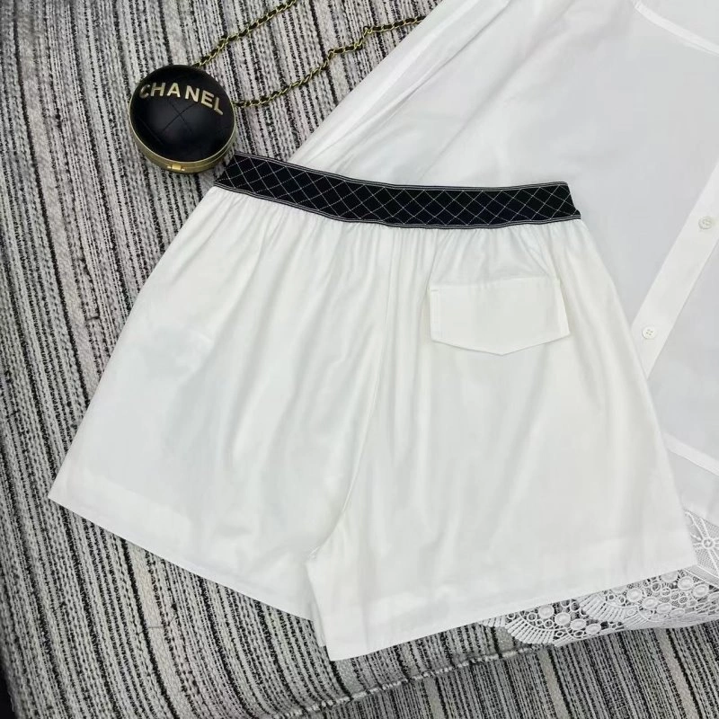 Value-priced Unclassified Brand Short Suits